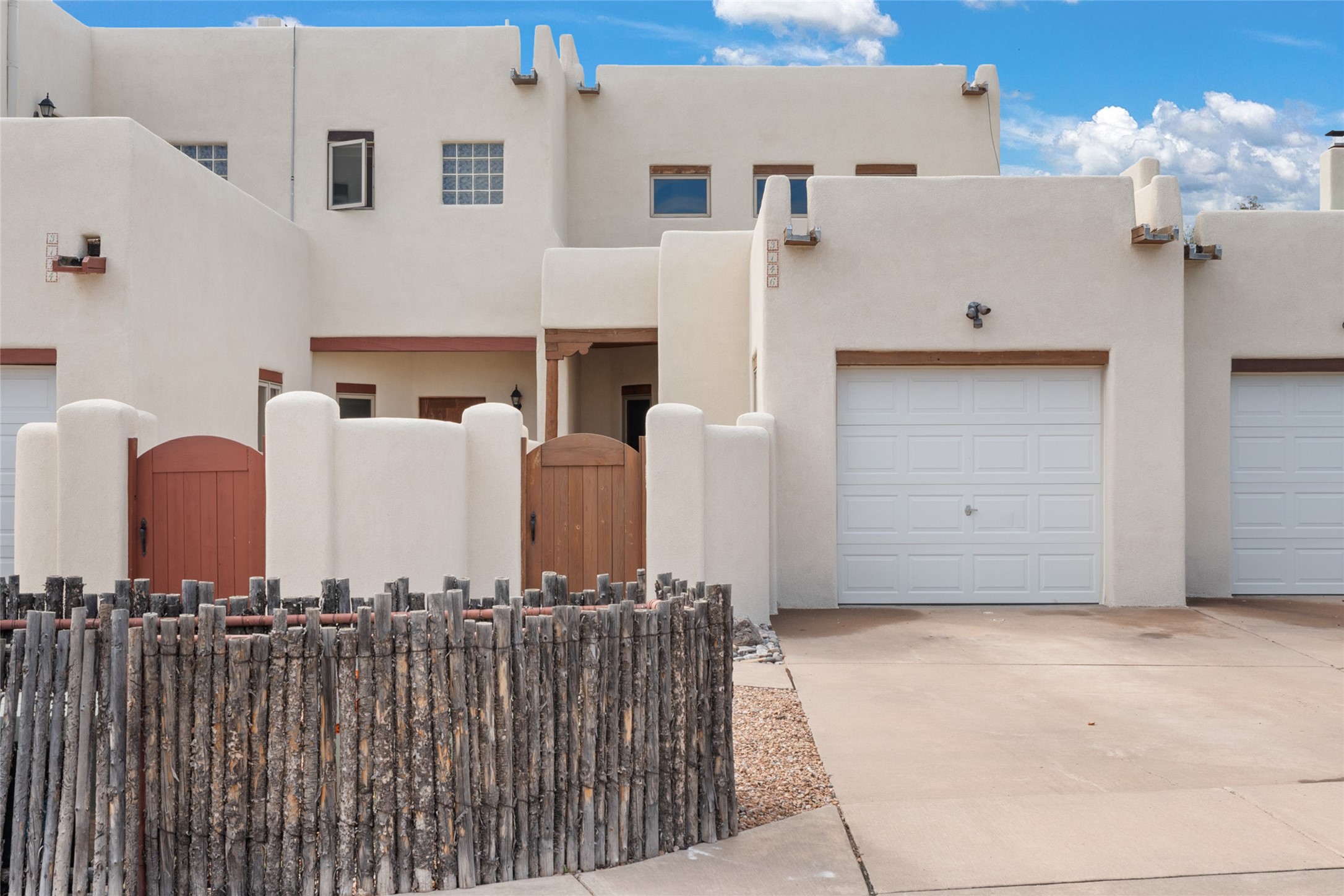 3146 La Paz Lane , Santa Fe, NM 87507 | MLS# 202404007 Villa De La Paz ...