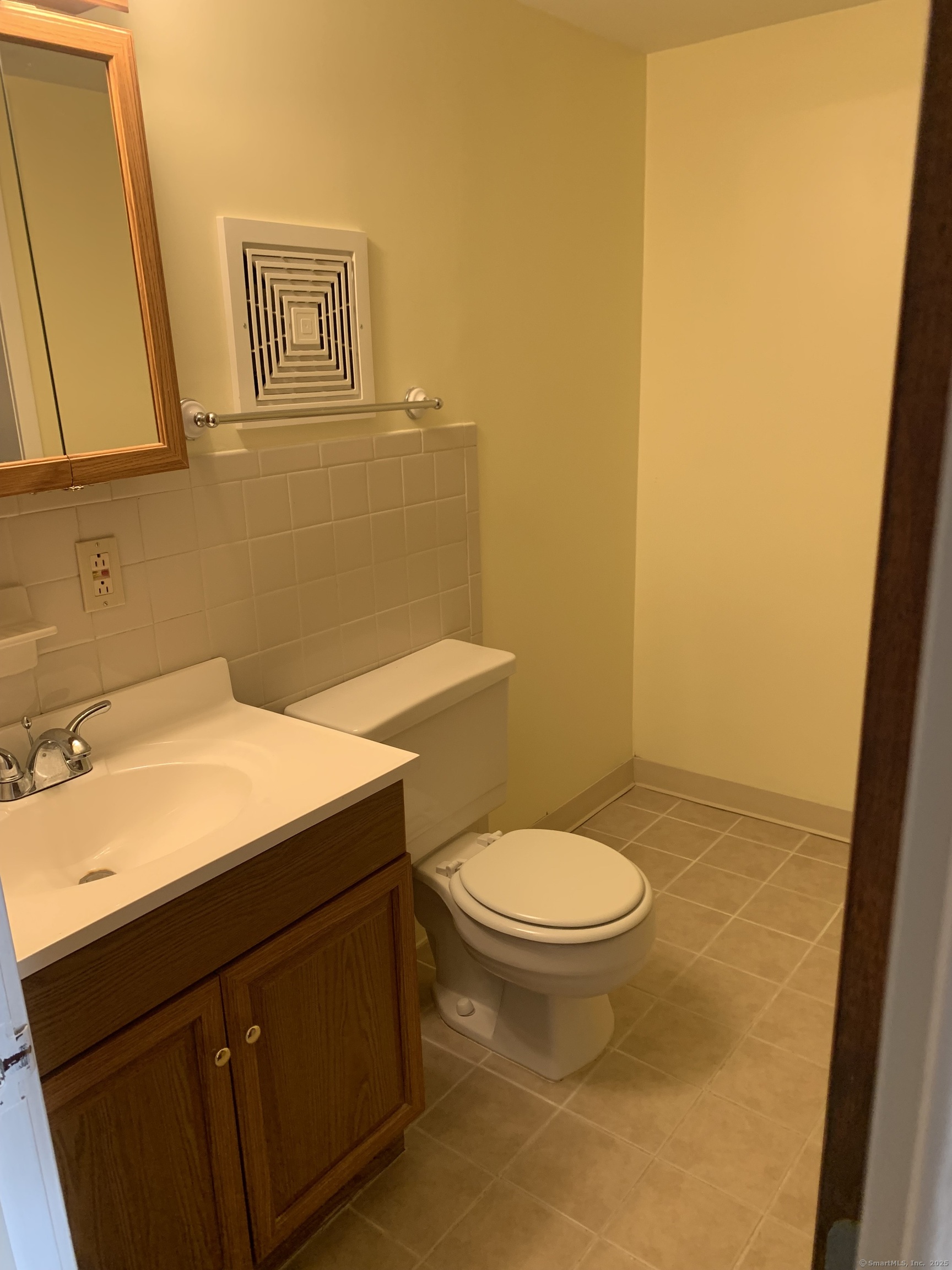 150 Yantic Street #152, Norwich, CT 06360 | MLS# 24118995 | ez Home Search