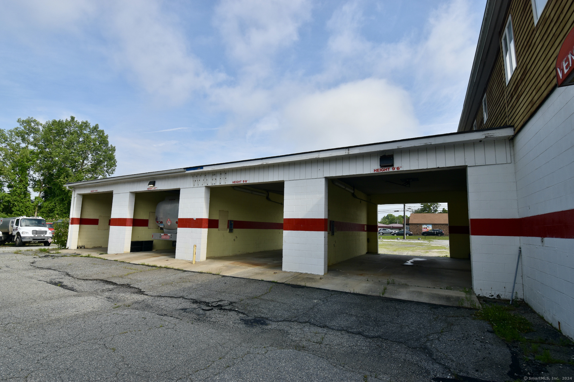49 S Main Street, Brooklyn, CT 06234 | MLS# 24087394 | ez Home Search