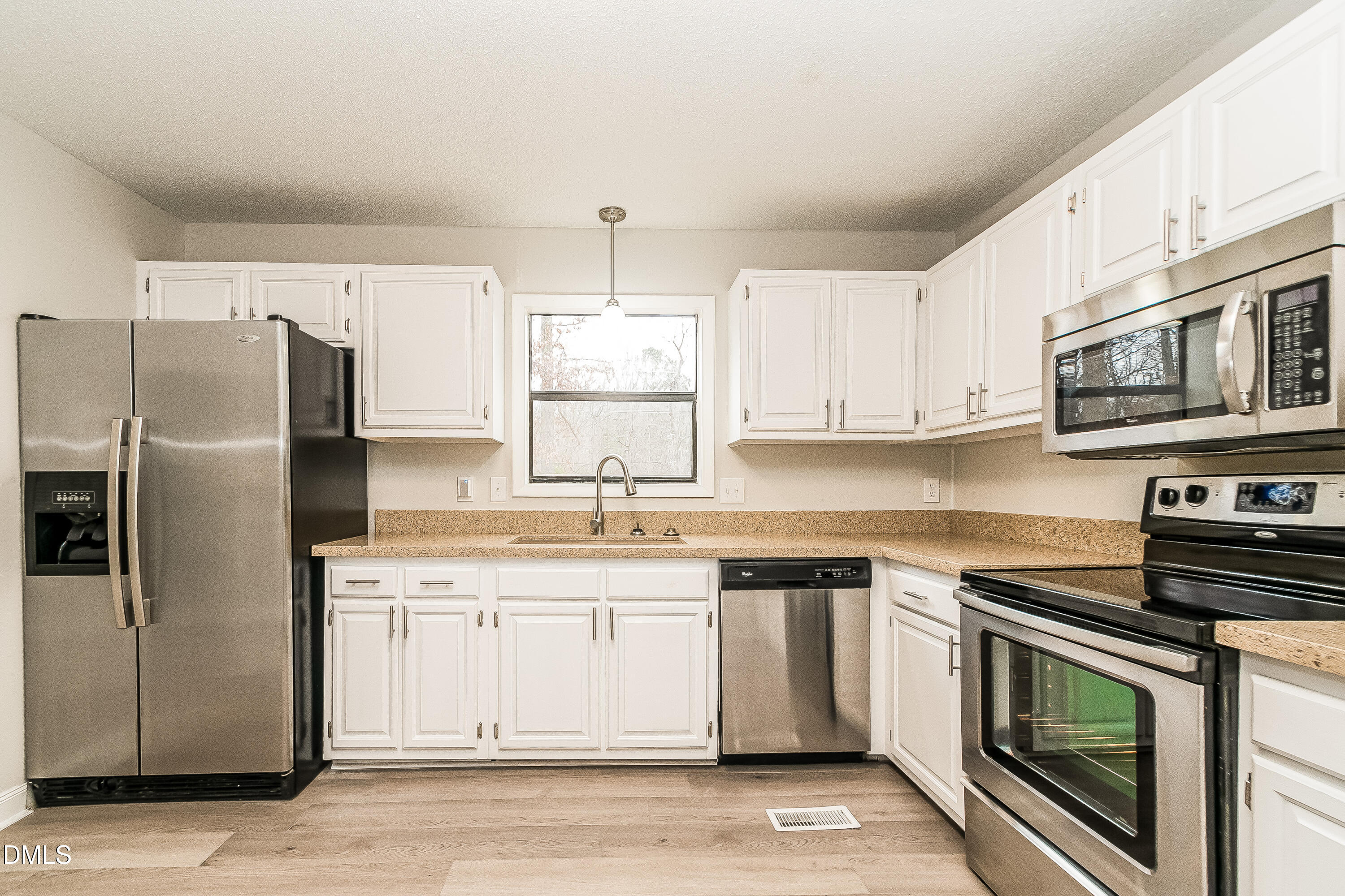 1517 Laughridge Drive, Cary, NC 27511 | MLS# 10139325 Scottish Hills ...