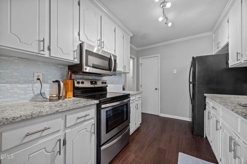 122 Clancy Circle, Cary, NC 27511 | MLS# 10136752 Parks of Kildaire ...