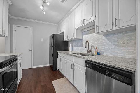 122 Clancy Circle, Cary, NC 27511 | MLS# 10136752 Parks of Kildaire ...
